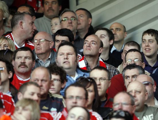 Journalist Phil Daoust Inside Anfield Home Editorial Stock Photo ...