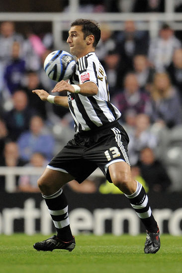 Zurab Khizanishvili Newcastle United United Kingdom Editorial Stock ...