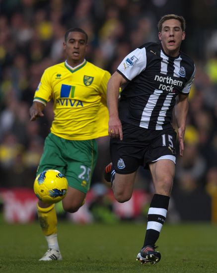 Dan Gosling Newcastle United Kyle Naughton Editorial Stock Photo ...