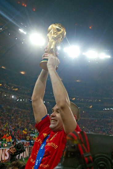 Andres Iniesta Celebrates World Cup Trophy Editorial Stock Photo ...