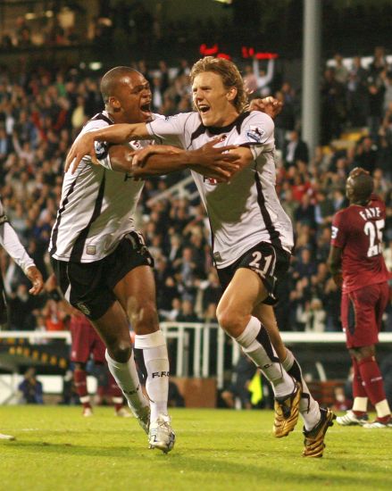 Jimmy Bullard Fulham Celebrates Scoring Penalty Editorial Stock Photo ...