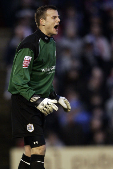 Goalkeeper Luke Steele Barnsley Shouts Orders Editorial Stock Photo ...