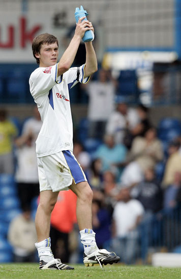Jonny Howson Leeds United Editorial Stock Photo - Stock Image ...
