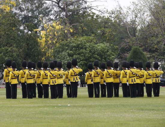 Thai Royal Guard Salute During Thai Editorial Stock Photo - Stock Image ...