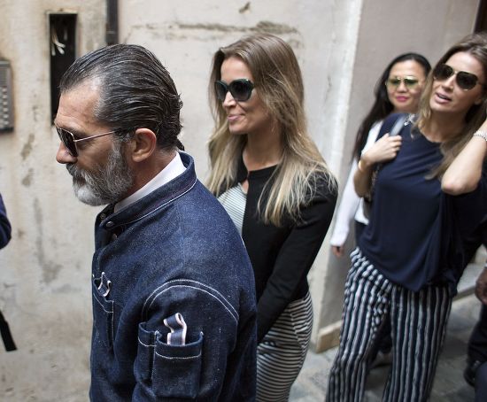 Antonio Banderas Nicole Kimpel Barbara Kimpel Editorial Stock Photo ...
