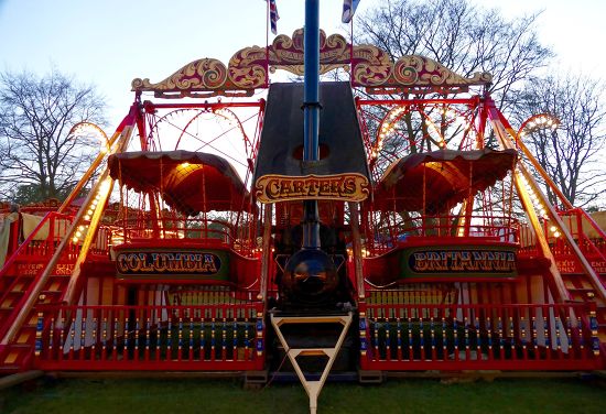 Traditional Steam Powered Fair Ground Rides - Foto de stock de ...