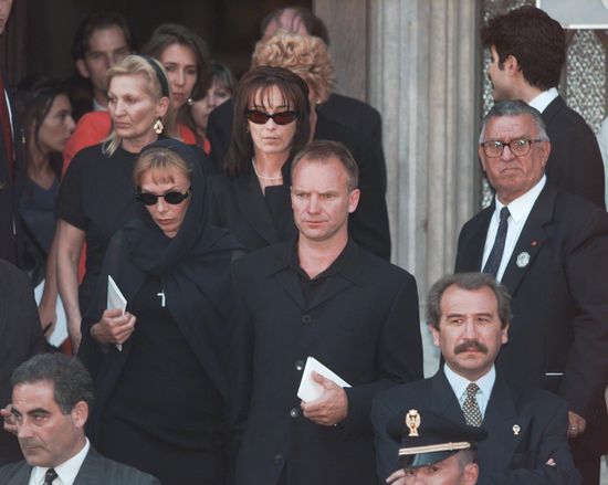Gianni Versace Memorial Service Milan Sting Editorial Stock Photo ...