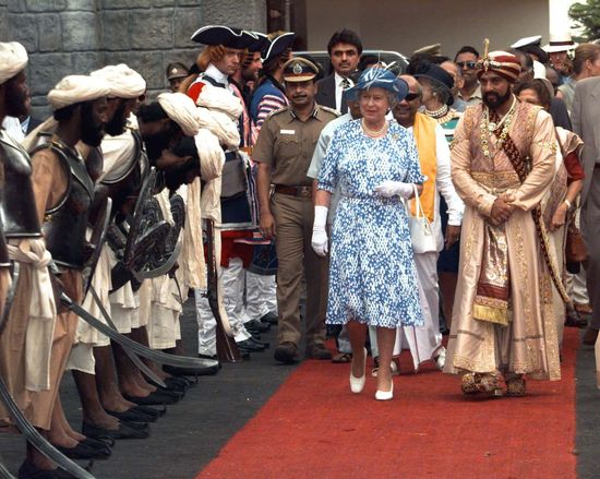 Queen Visiting Mgr Film City Chennnai Editorial Stock Photo - Stock ...