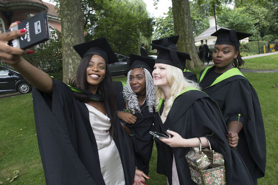 Regents University Londongraduation Ceremony Students Graduate ...