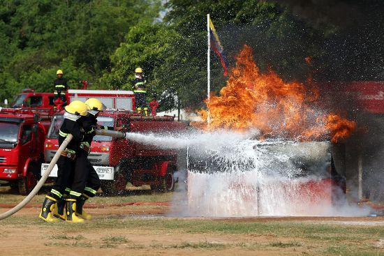 Members Myanmar Fire Services Department Participate Editorial Stock ...