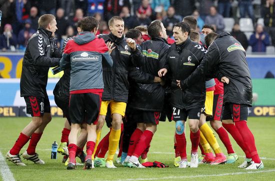 Freiburg Players Celebrate End German Bundesliga Editorial Stock Photo ...