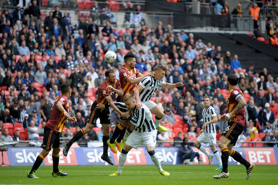 Aiden Obrien Millwall Rises Highest Box Editorial Stock Photo - Stock ...