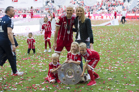 Arjen Robben Wife Bernadien Children Lynn Editorial Stock Photo - Stock ...