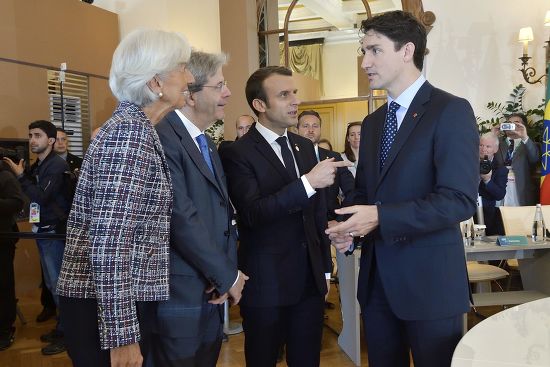 Christine Lagarde Paolo Gentiloni Emmanuel Macron Editorial Stock Photo ...