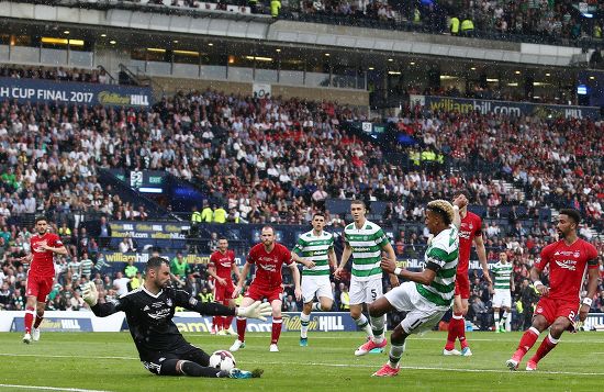 Scott Sinclair Celtic Has His Shot Editorial Stock Photo - Stock Image | Shutterstock