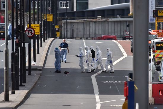 Soco Offficers Police On London Bridge Editorial Stock Photo - Stock ...