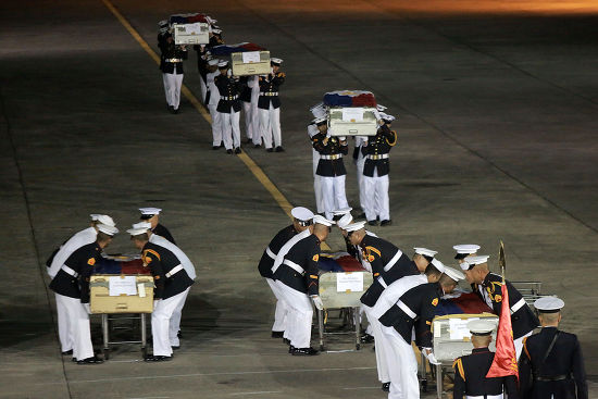 Soldiers Carry Caskets Their Fallen Comrades Editorial Stock Photo ...