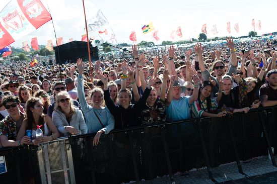 Festival Goers Enjoy Sunny Late Afternoon Editorial Stock Photo - Stock ...