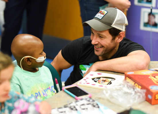 Paul Rudd Patient Childrens Mercy Hospital Editorial Stock Photo ...