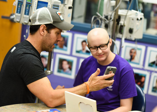 Paul Rudd Patient Childrens Mercy Hospital Editorial Stock Photo ...