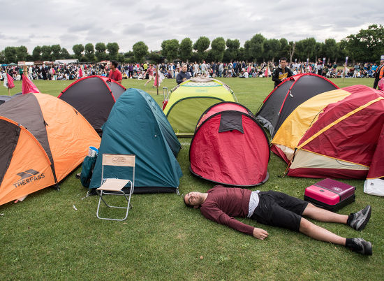 Man Sleeping Outside People Queue Tickets Editorial Stock Photo - Stock ...