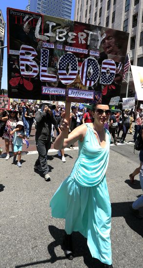 Demonstrator Wearing Lady Liberty Outfit Joined Editorial Stock Photo ...