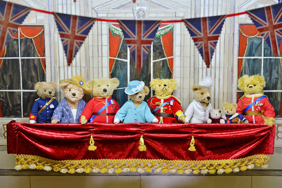 Tableau Royal Family On Buckingham Palace Editorial Stock Photo - Stock ...