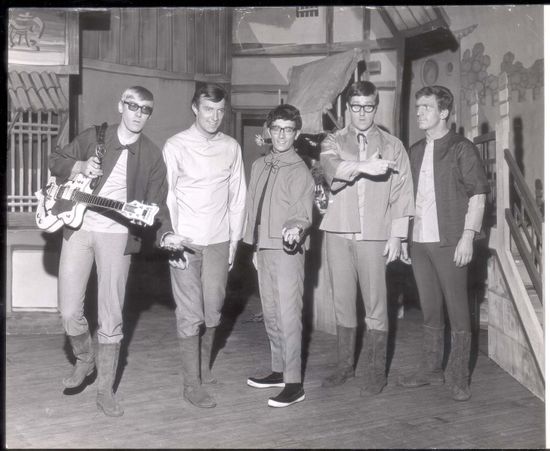 Freddie Dreamers Aladdin Manchester Palace Theatre Editorial Stock ...