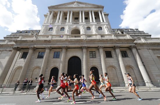 Leading Pack Runners Pass Bank England Editorial Stock Photo - Stock ...