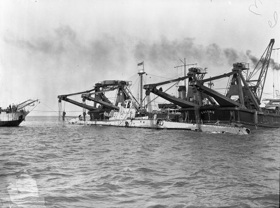 Raising Hms Truculent Thames Estuary Be Editorial Stock Photo - Stock ...