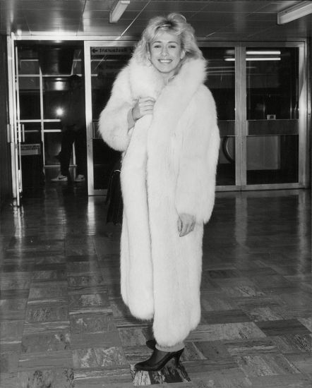 Thereza Bazar Singer Heathrow Airport Box Editorial Stock Photo - Stock ...