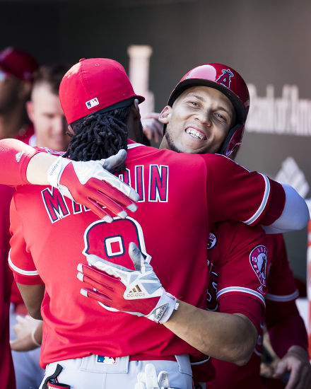 Los Angeles Angels Shortstop Andrelton Simmons Editorial Stock Photo ...