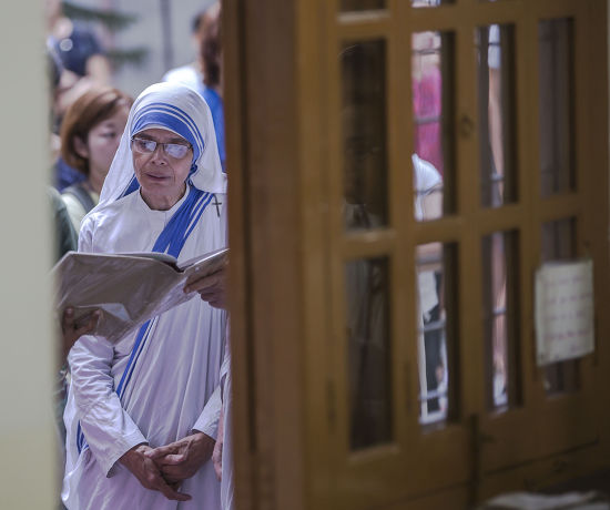 Nuns Visitors Joind Prayer During Service Editorial Stock Photo - Stock ...