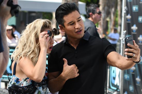 Kaley Cuoco Mario Lopez Editorial Stock Photo - Stock Image | Shutterstock