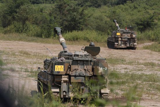 South Korean K55 Selfpropelled Howitzers Artillery Editorial Stock ...