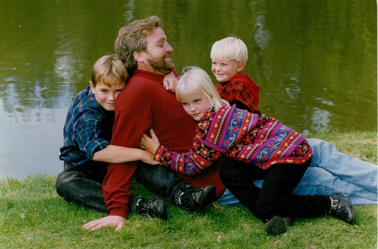 Duncan Bond Reunited His Children After Editorial Stock Photo - Stock ...