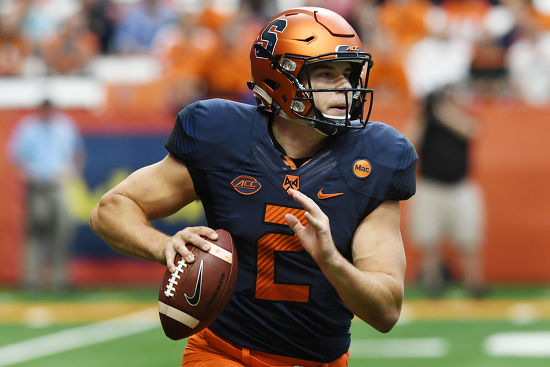 Syracuse Quarterback Eric Dungey 2 Looks Editorial Stock Photo - Stock ...