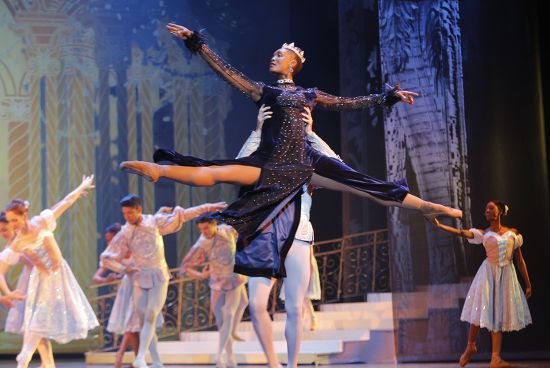 Ballet Dancer Kitty Phetla C Joburg Editorial Stock Photo - Stock Image ...