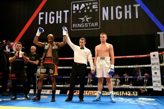 Duane Sinclair Blackred Shorts Defeats Mislav Editorial Stock Photo - Stock Image | Shutterstock
