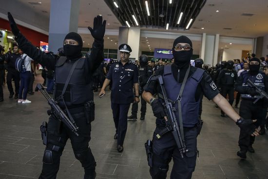 Royal Malaysia Police Rmp Officers React Editorial Stock Photo - Stock ...