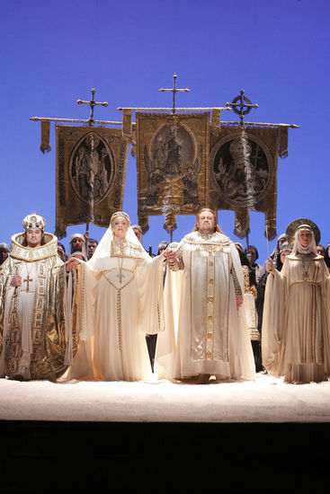 Left Kwangchul Youn Heinrich Edith Haller Editorial Stock Photo - Stock ...