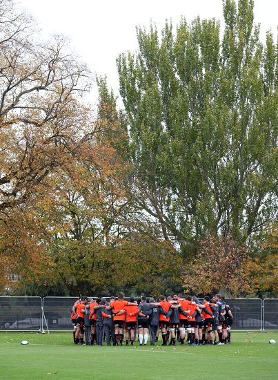 New Zealand All Blacks Team Huddle Editorial Stock Photo - Stock Image ...