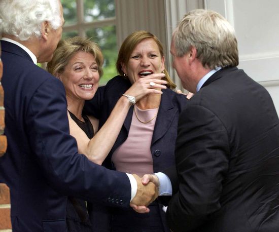 Sir Evelyn De Rothschild His Wife - Foto de stock de contenido ...