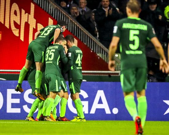 Bremen Players Celebrate Their 10 Lead Editorial Stock Photo - Stock ...