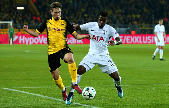 Raphael Guerreiro Borussia Dortmund Challenges Serge Editorial Stock ...