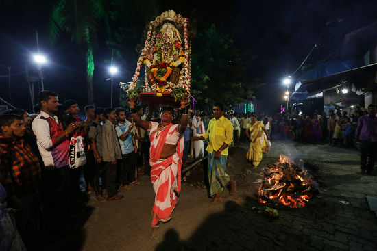 Indian Devadasi Carry Their Deity Goddess Editorial Stock Photo - Stock ...