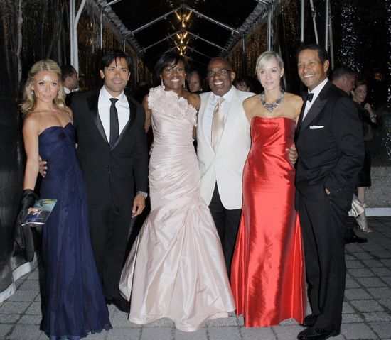 Kelly Ripa Mark Consuelos Deborah Roberts Editorial Stock Photo - Stock Image | Shutterstock