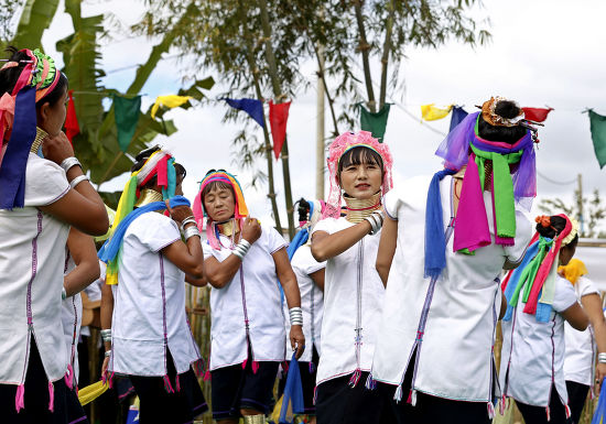 Kayan Women Perform Traditional Dance During Editorial Stock Photo ...
