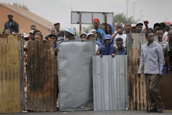Protesters Take Shelter Behind Metal Sheets Editorial Stock Photo ...