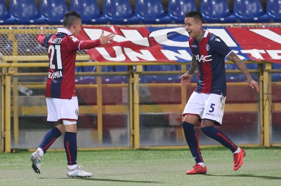 Bolognas Cesar Falletti L Celebrates Team Editorial Stock Photo - Stock ...